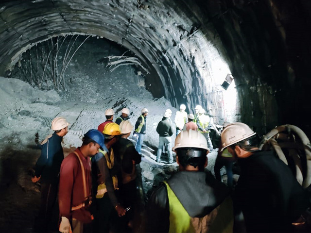 Huge Op To Rescue 40 Trapped In Uttarakhand Tunnel, Food, Oxygen Provided