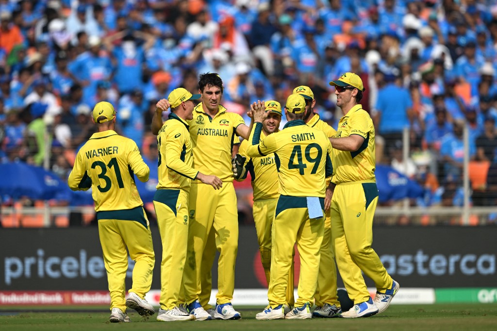 Watch: Suicidal Run-Outs, Bizarre Stumpings In Ajman All Stars League ...