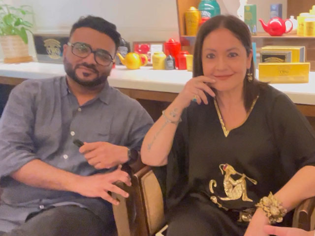 "Met One Of The Biggest Feminists In My Life": Pooja Bhatt On Sanaa ...