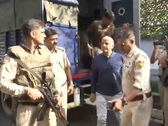 Manish Sisodia Meets Wife की ताज़ा ख़बर, ब्रेकिंग न्यूज़ In Hindi ... Manish Sisodia Meets Wife की ताज़ा ख़बर, ब्रेकिंग न्यूज़ In Hindi ...