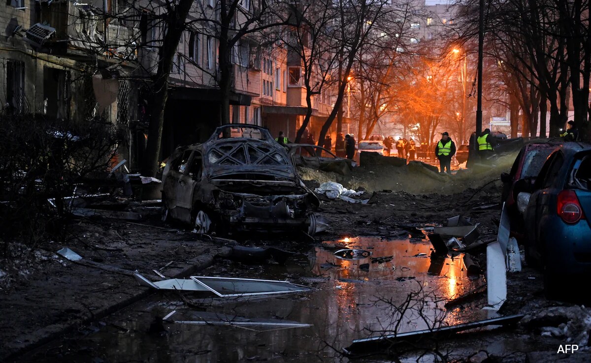 Air Raid Sirens Set Off In Kyiv Moments After Putin's "Victory" Vow