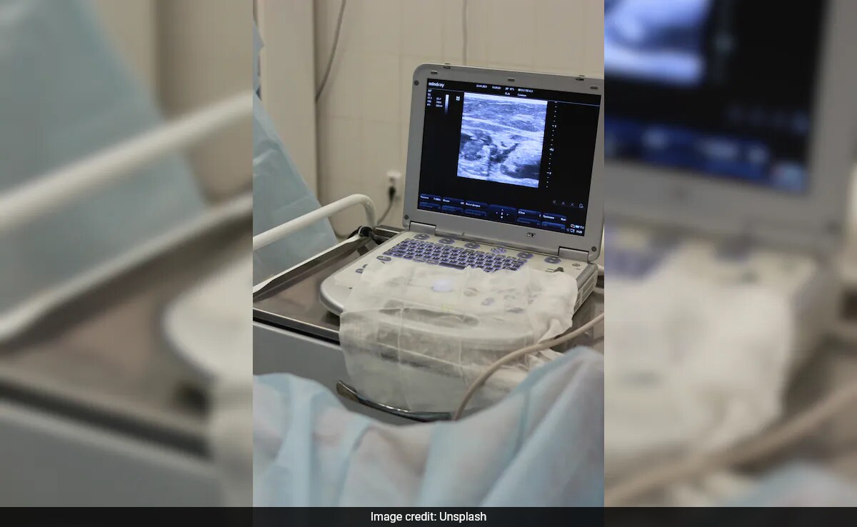 US Medical Student Discovers Her Own Cancer During An Ultrasound Class
