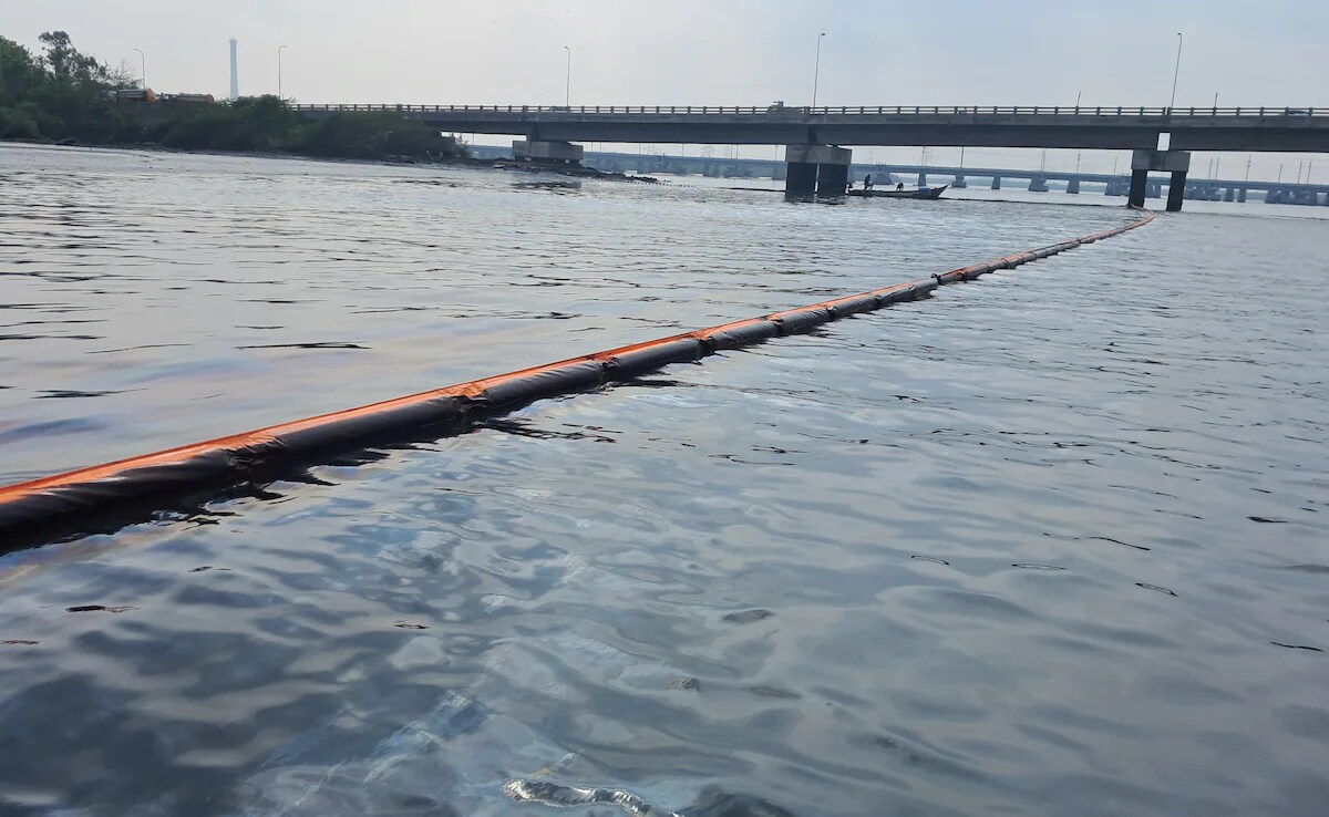 Oil Spill In Chennai Extends 20 Km Environmentalists Say Daily News