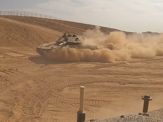 Video: North Gaza Decimated, Israel Tanks Now Train Their Guns In South