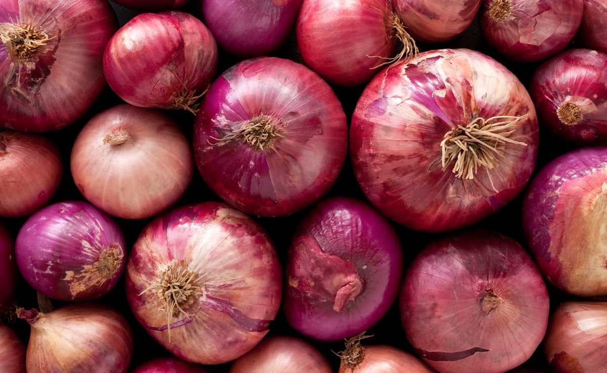Onion theft in Nashik's satana, 45 quintals of onions were stolen