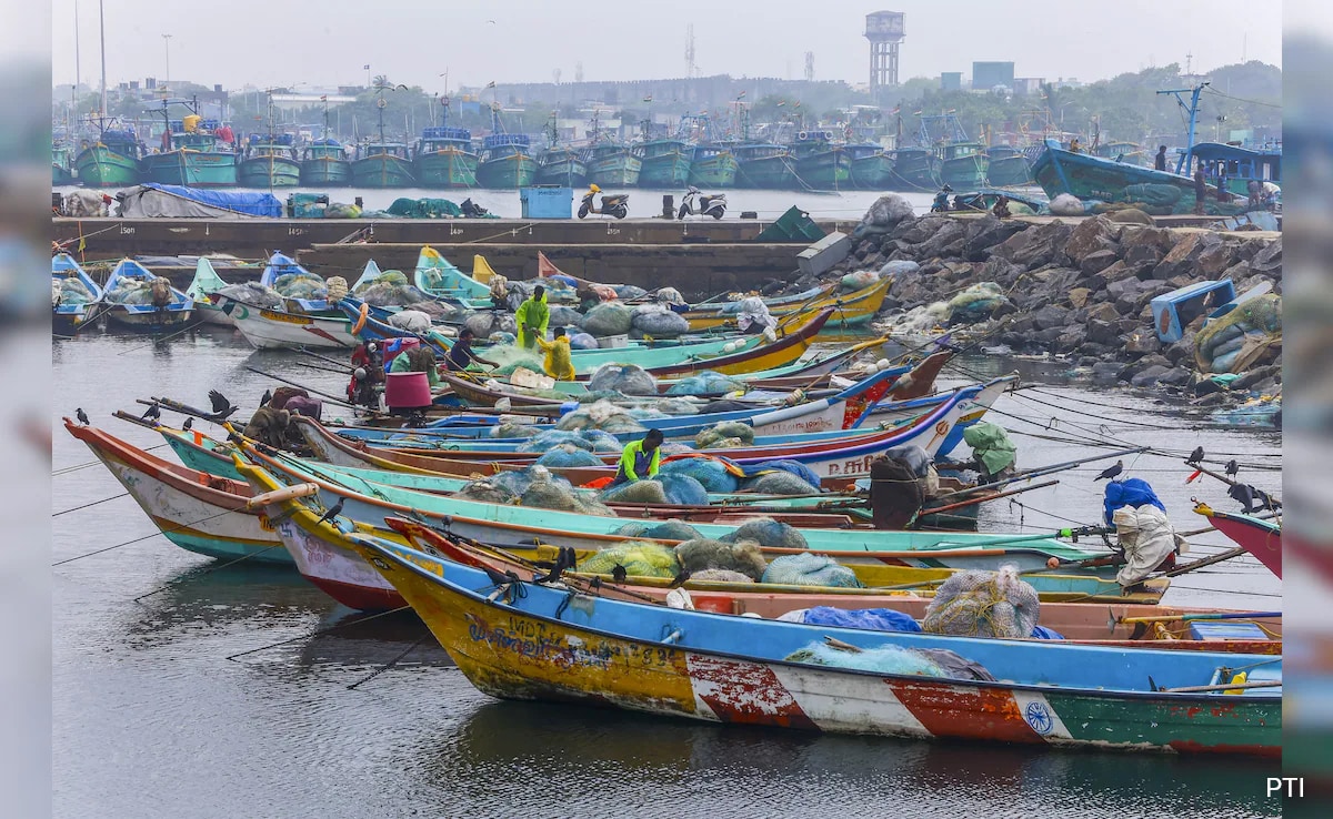 Cyclone Michaung Intensifies, Heads Towards Andhra, Tamil Nadu Coast