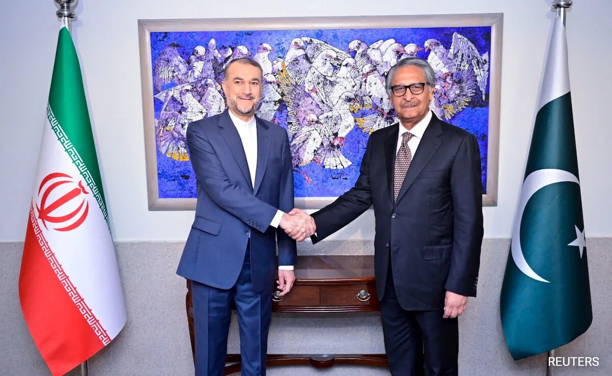 Iran, Pakistan To Strengthen Dialogue After Tit-For-Tat Air Strikes