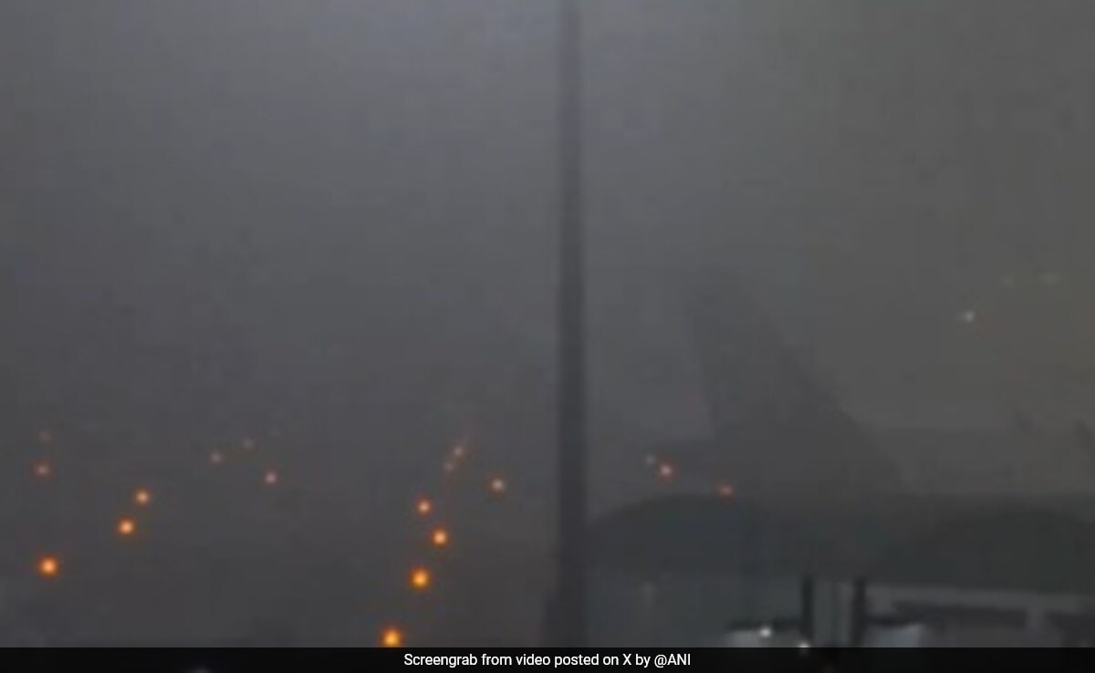 Fog in North India: Fog Affects Visibility, Rail Traffic In Parts Of ...