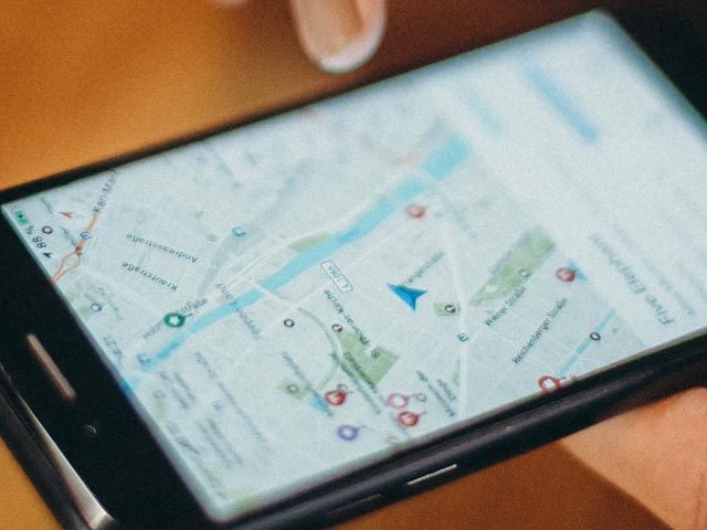 Here’s How to Enable Live Location on Google Maps