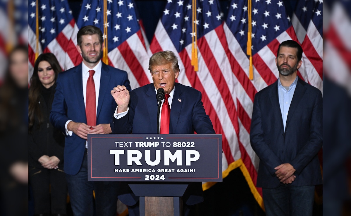 Trump In Court For Writer Rape Defamation Jean Carroll Trial After Iowa ...