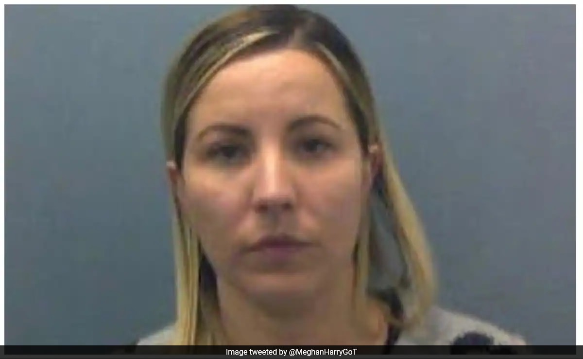 UK Teacher Who Seduced 15-Year-Old Student Into Having Sex With Her ...