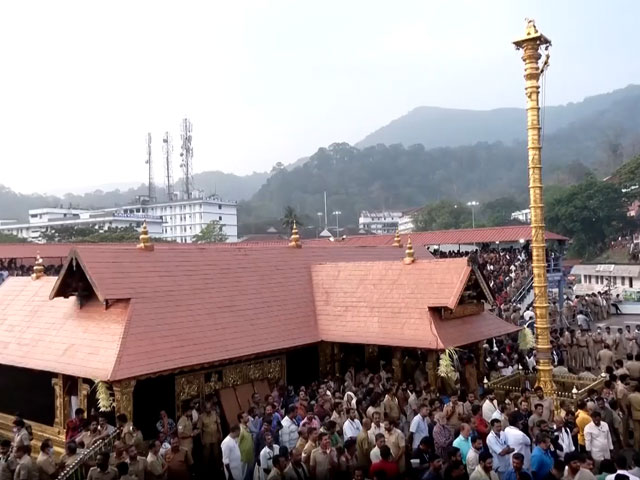 Devotees Throng Kerala's Sabarimala Temple On Makaravilakku Festival