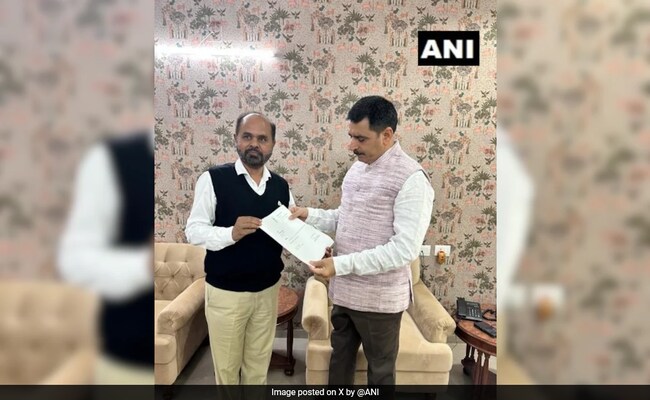 Congress Gujarat Mla Cj Chavda Resigns Over Partys Approach Towards Ram Temple 