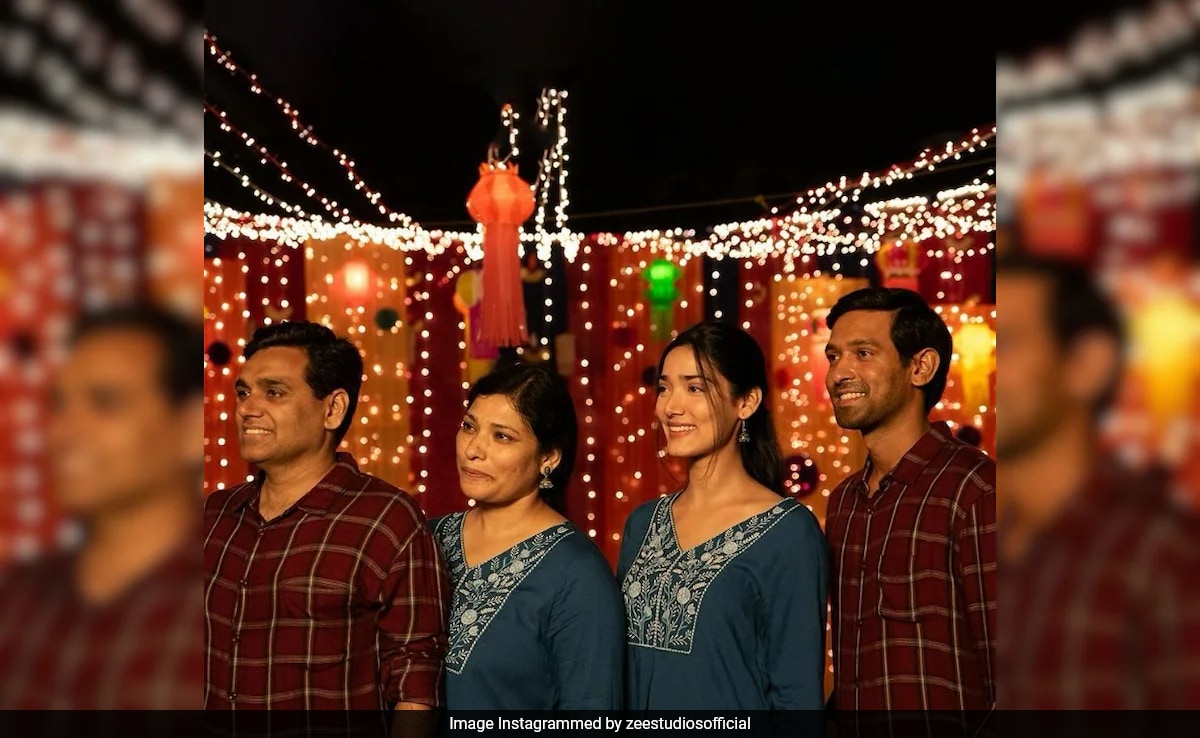 "When Reel Meets Real": This Pic From 12th Fail Set Is Viral