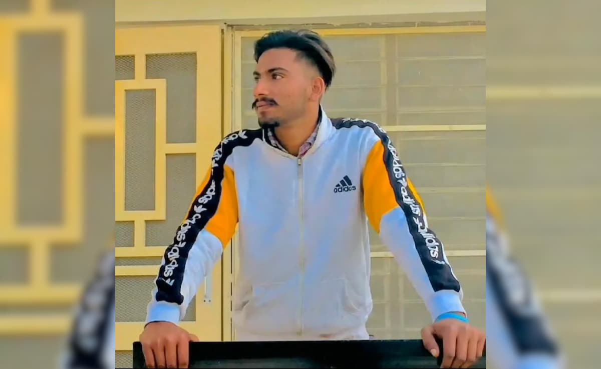 Shubhkaran Singh, Farmers Protest: Farmer Killed In Protest Owned 2 ...