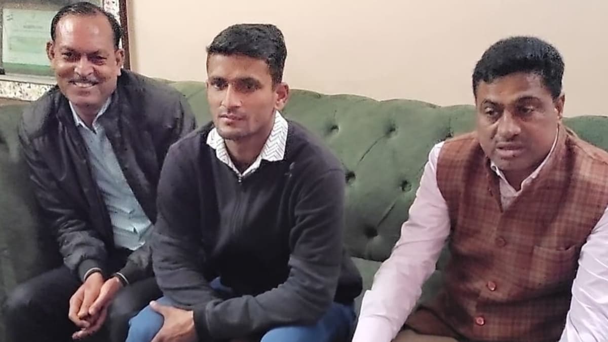 ACB Raid: जयपुर में एसीबी की बड़ी कार्रवाई, समाज कल्याण विभाग के ज्वाइंट डायरेक्टर के 6 ठिकानों ...