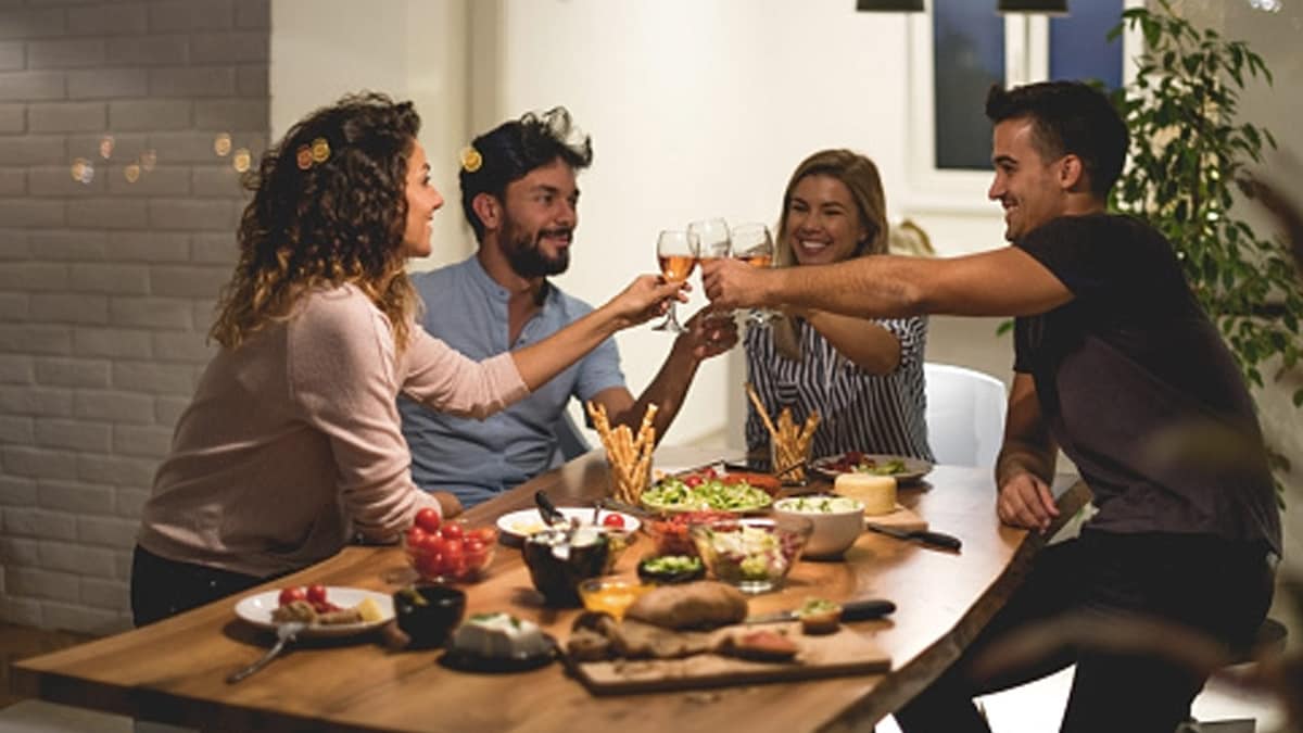 5 Genius Hacks To Rule Your Kitchen While Hosting The Ultimate House ...