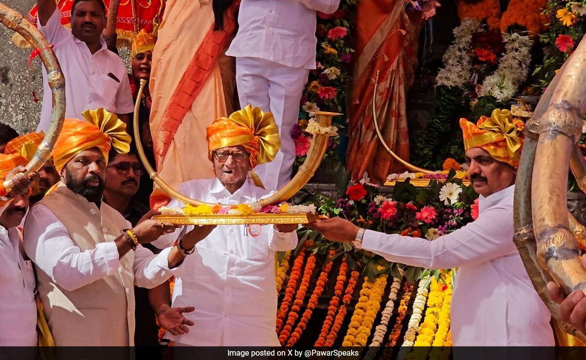 Sharad Pawar Launches Party's New Symbol At Raigad Fort In Maharashtra