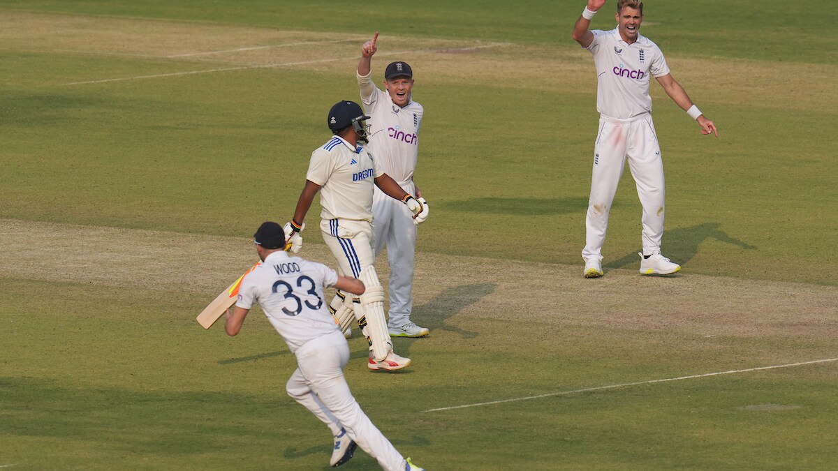 Ravindra Jadeja "Sold Him Down The River": Ex-England Star's Take On Sarfaraz Khan Run-Out ...