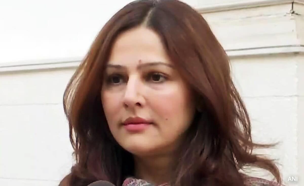Mumtaz Patel, Ahmed Patel, Elections 2024: After Congress-AAP Announce ...