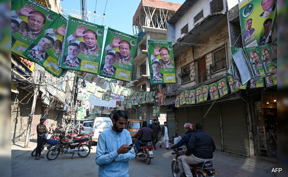 Fractious Pakistan Election Fertile Ground For Disinformation Imran ...