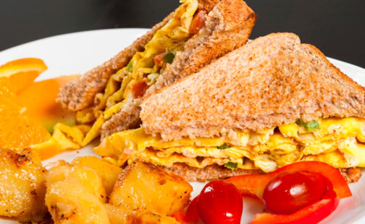 Masala Chicken Egg Bhurji Sandwich | Know All About Masala Chicken Egg ...