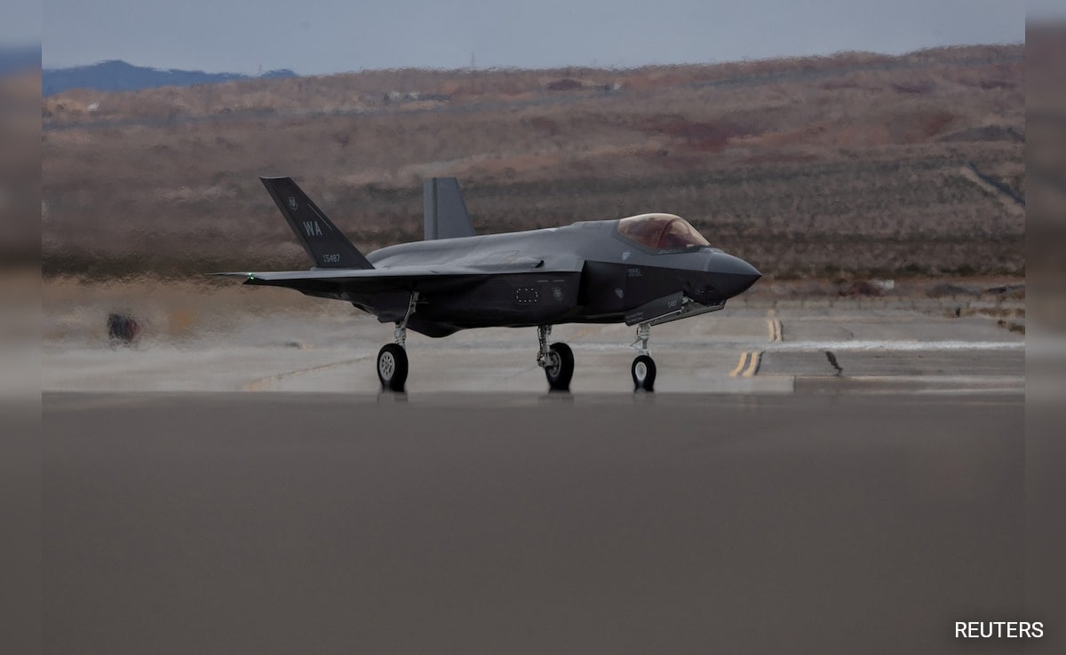 Singapore's Air Force Expanding Stealth Fighter Fleet, Retire Aging Jets