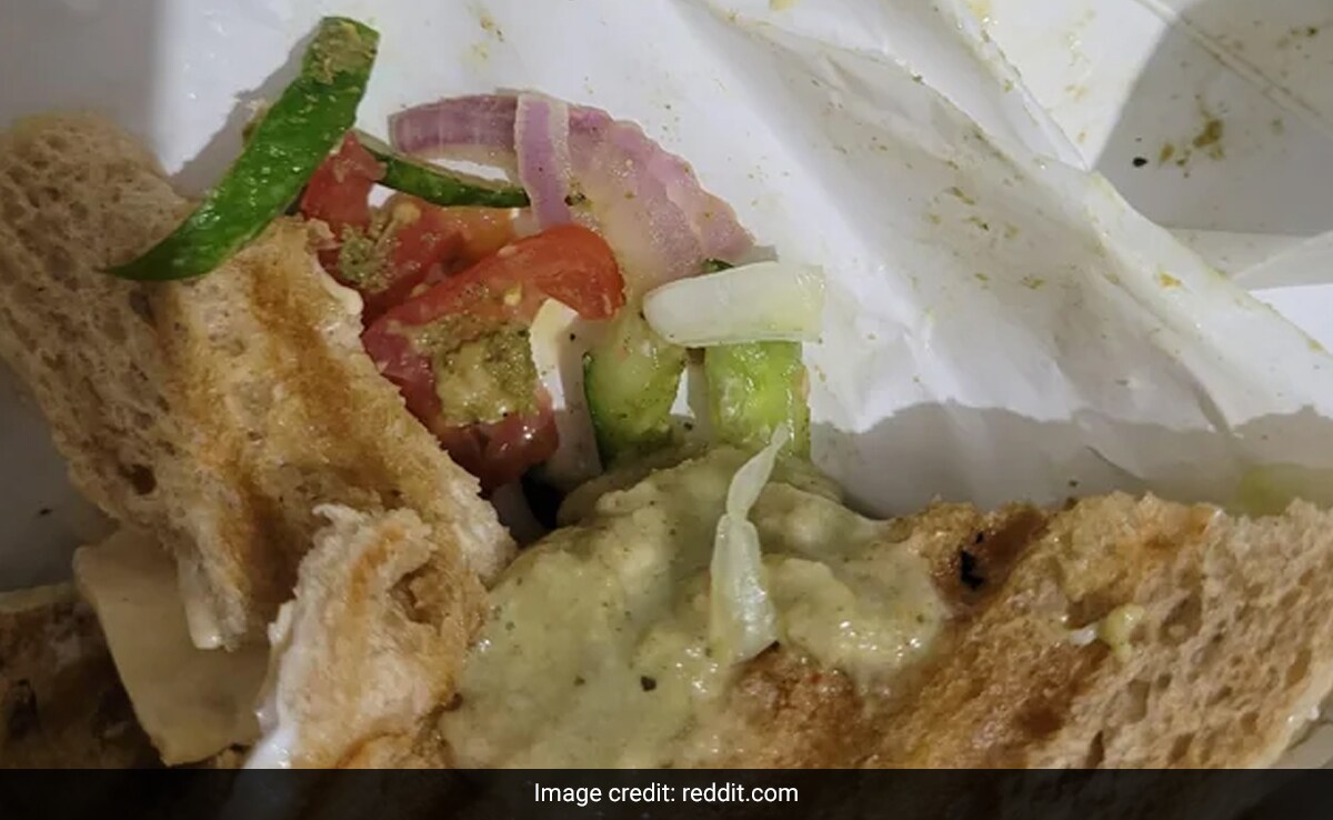 Cockroach In Sandwich | Know All About Cockroach In Sandwich at NDTV Food