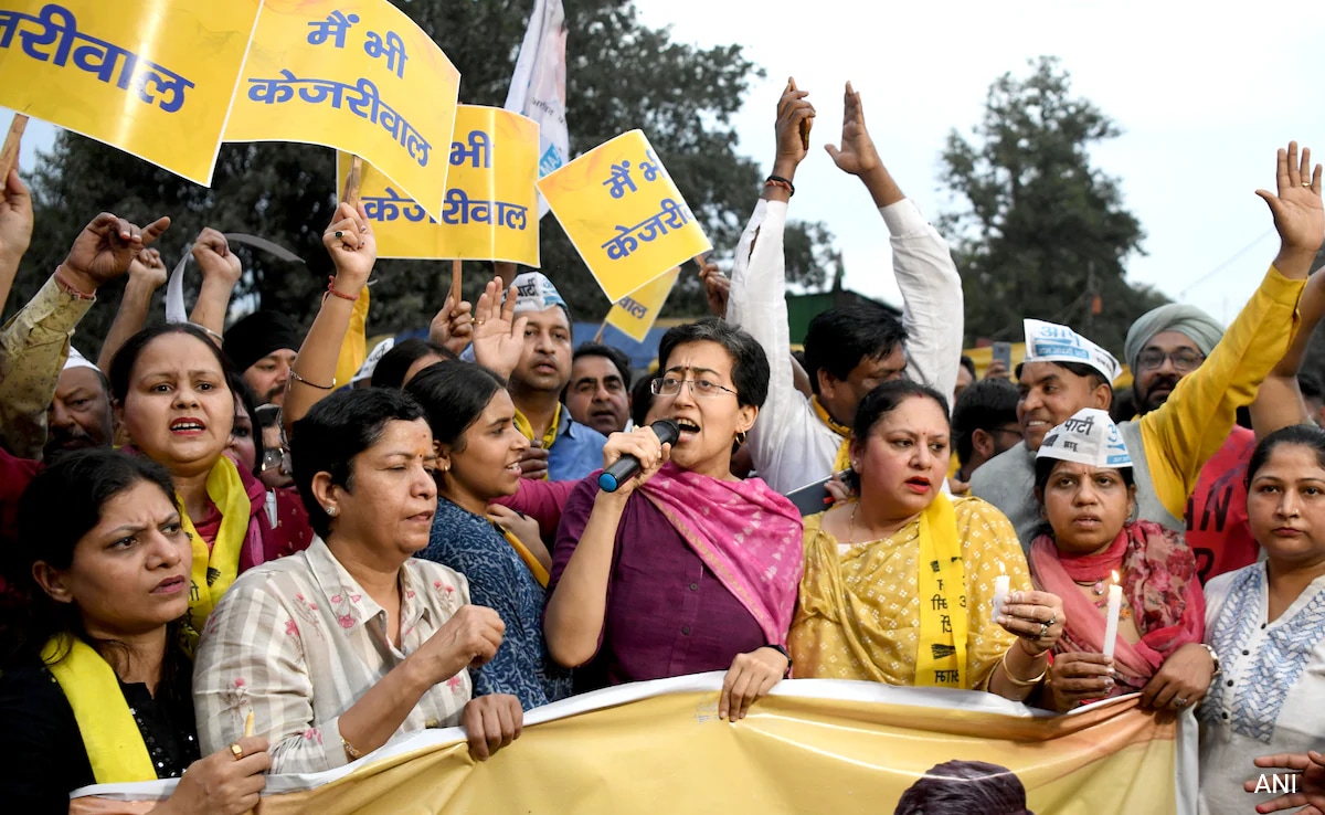 AAP To Gherao PM Modi's Residence, Delhi Police Steps Up Security