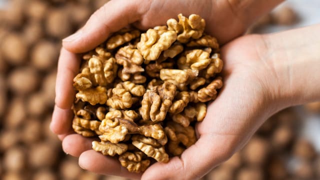 Memory Nut: 10 Benefits Of Eating Walnuts