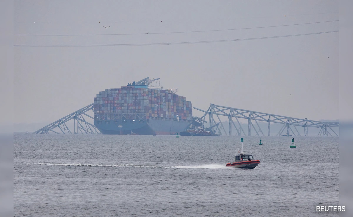 Huge Crane Put In Place To Clear Baltimore Bridge Debris As Crews ...