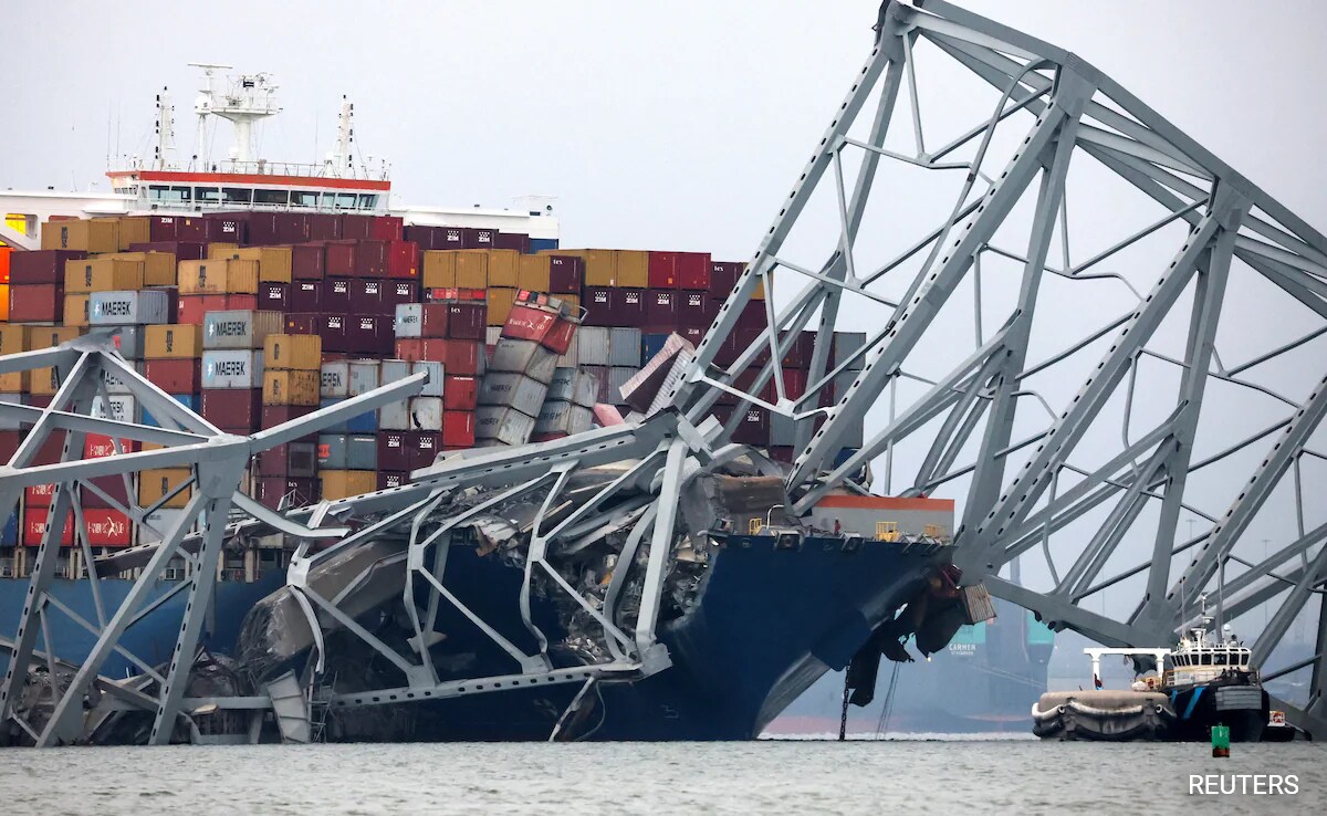 Vehicles Stuck Under US Bridge Debris But Efforts To Find More Bodies End