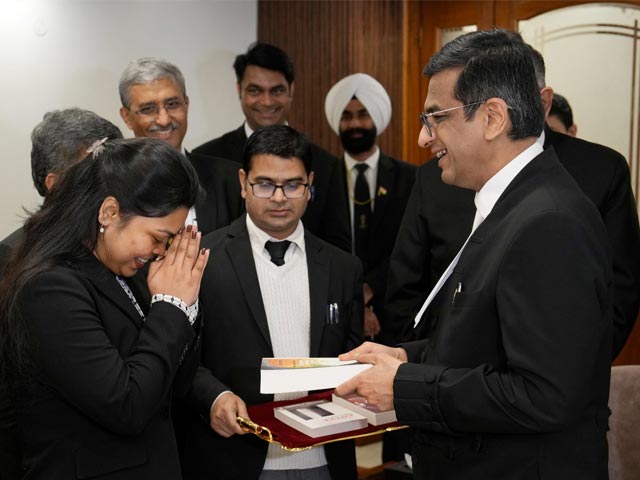 Chief Justice's Praise As Top Court Cook's Daughter Bags US Scholarships