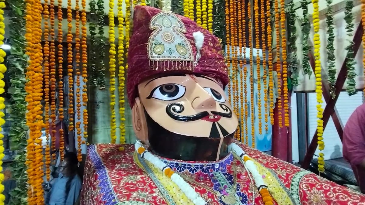 होली की अनोखी परंपरा, राजस्थान में होती है होलिका के प्रेमी की पूजा ...