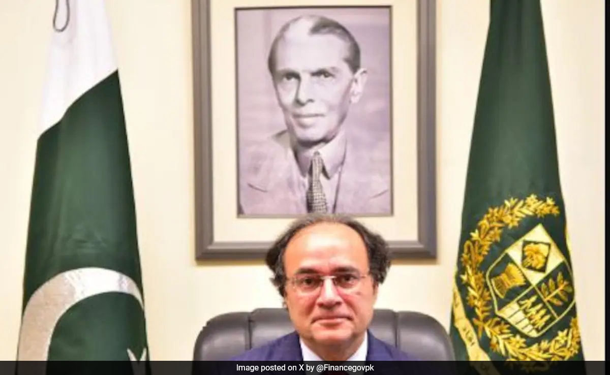 Pak To Issue 'Panda Bonds' Worth $300 Million To Tap Chinese Market