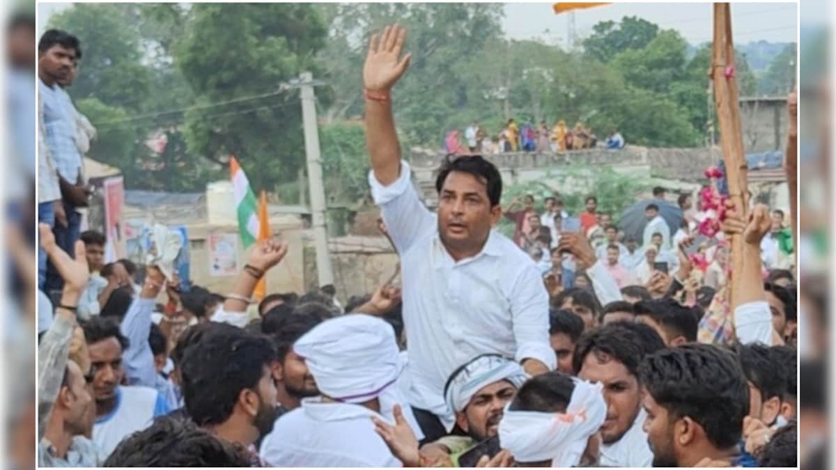 Rajasthan By Election Voting: कांग्रेस से बागी उम्मीदवार नरेश मीणा ने ...