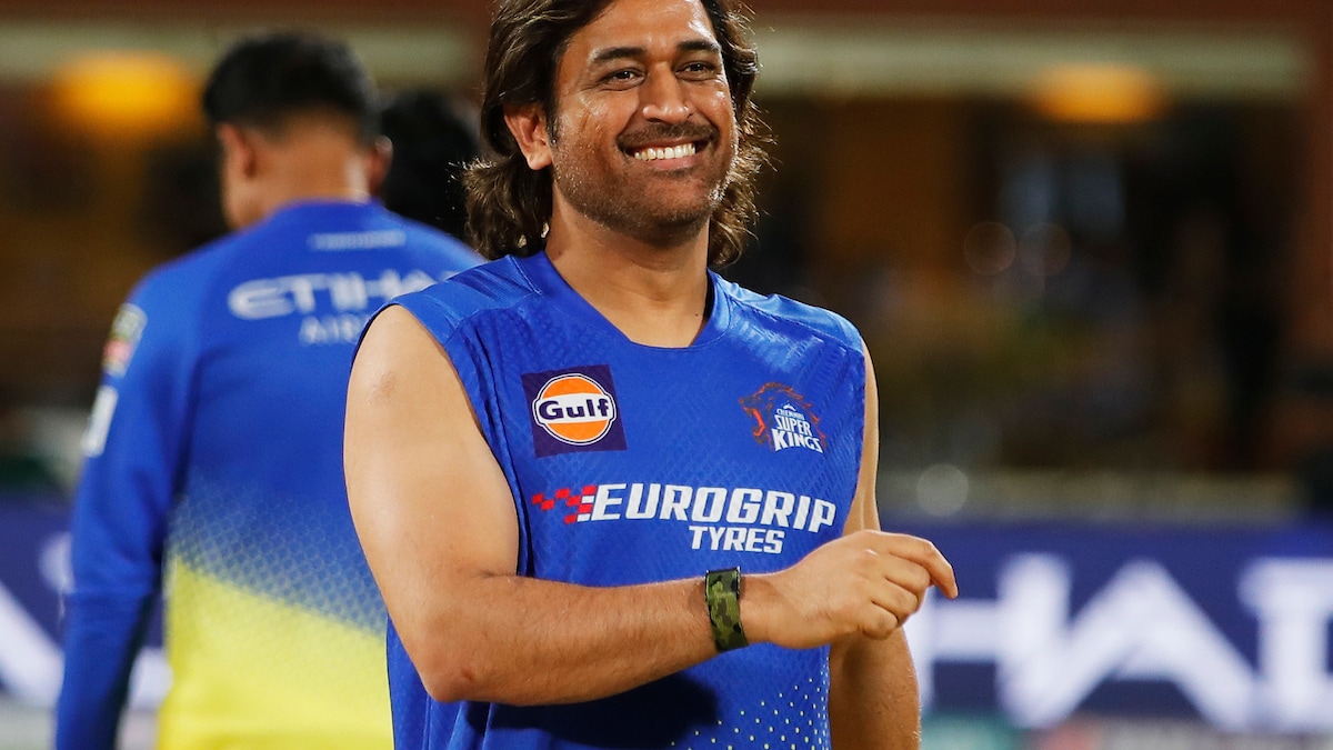 Royal Challengers Bengaluru Welcomes MS Dhoni With A Cup Of Tea - NDTV Food