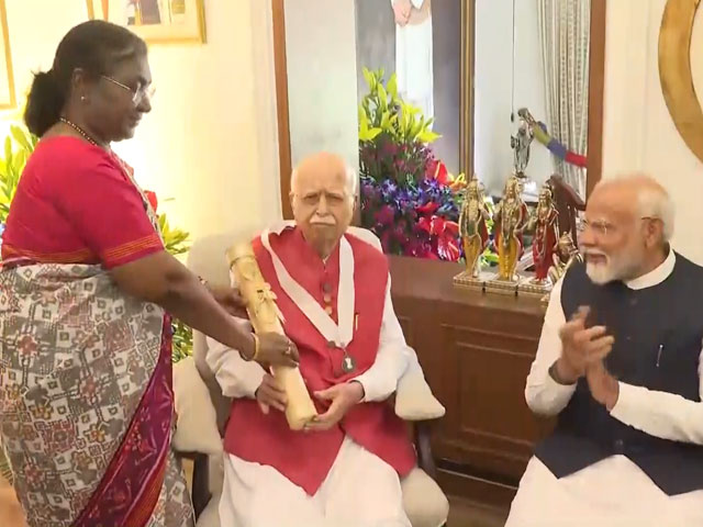 President Murmu Confers Bharat Ratna To Veteran BJP Leader LK Advani
