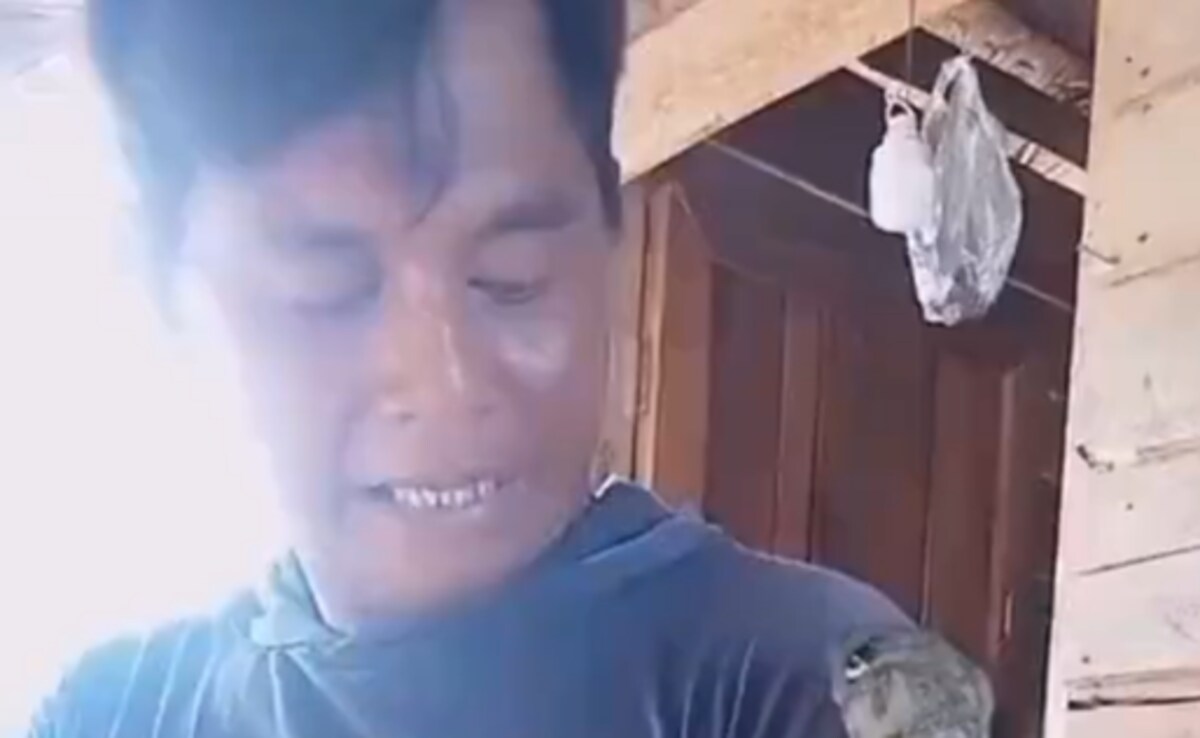 शख्स की पीठ पर बुरी तरह चिपक गया ये अजीबोगरीब Creature, चीखें सुन कांप ...