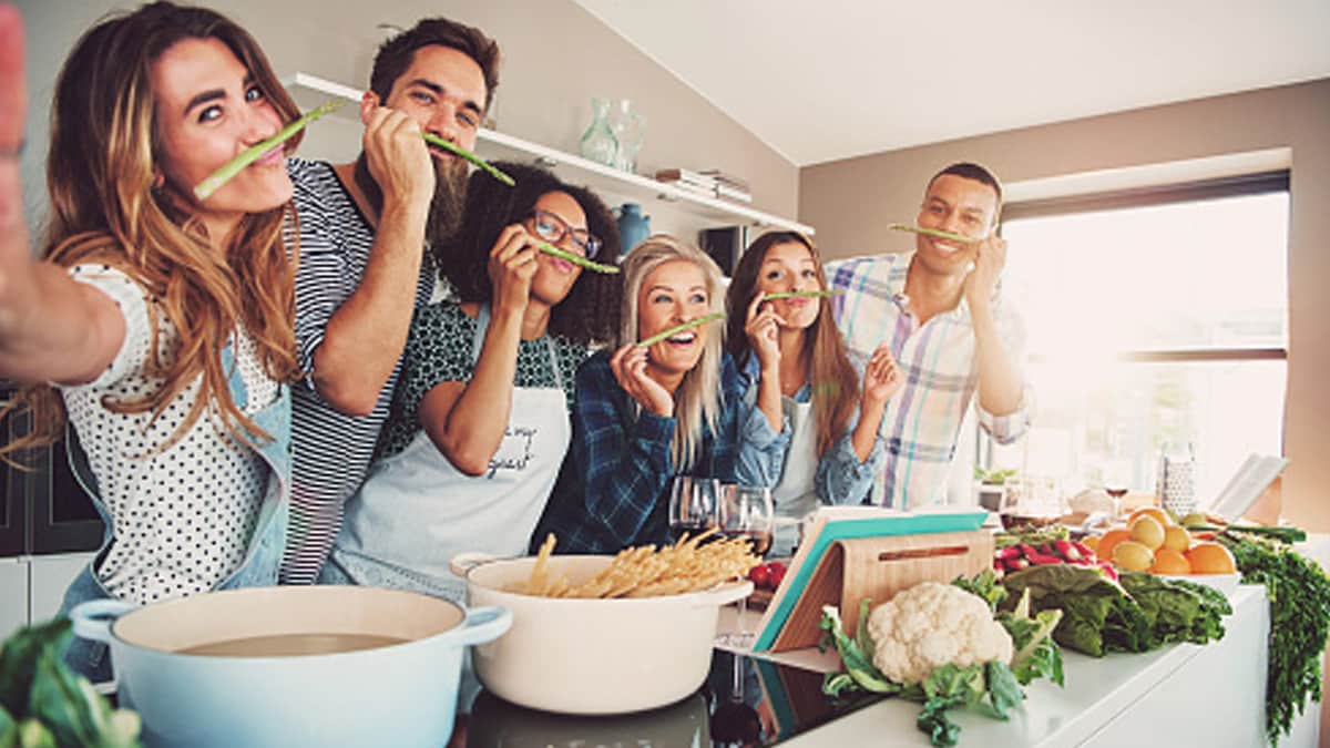 What Is A Cooking Party? Heres How To Host One This Weekend - NDTV Food