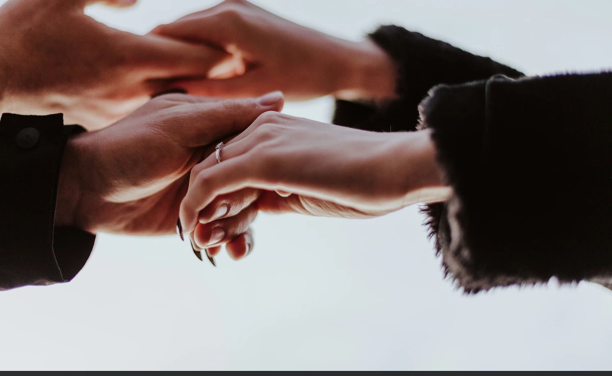 Tearful Reunion: Long-Lost Siblings Reunite After 45 Years