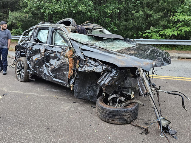 3 Indians Killed As Car Skips US Highway, Flies Over Bridge To Land In ...