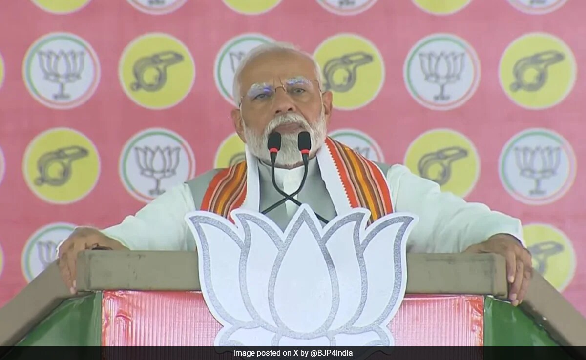 "Congress A Vine, Sucks Dry Those Who Lend Support To It": PM Modi