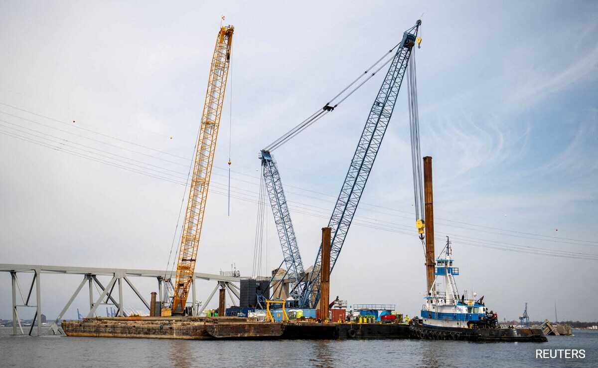 Trapped Boats Start Moving Out Of Wreckage After US Bridge Collapse