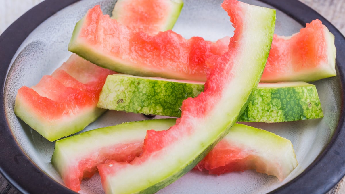 Watermelon Peel Use: 5 Ways To Use Watermelon Rinds In Your Dishes ...