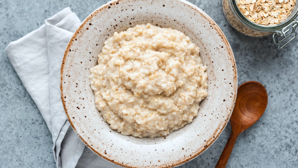 Why Should You Avoid Eating Oatmeal In Breakfast? Ayurveda Health ...