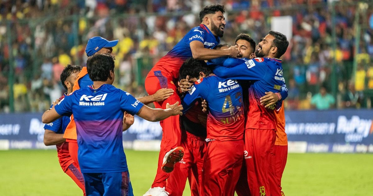 RCB Qualify For Playoff With Big IPL Record