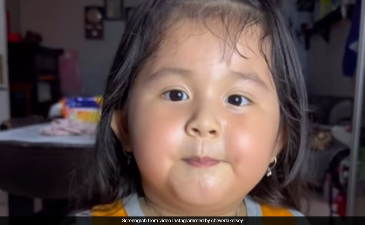 This Little Girl's Recreation Of Viral 'Asoka' Trend Is Winning Hearts ...
