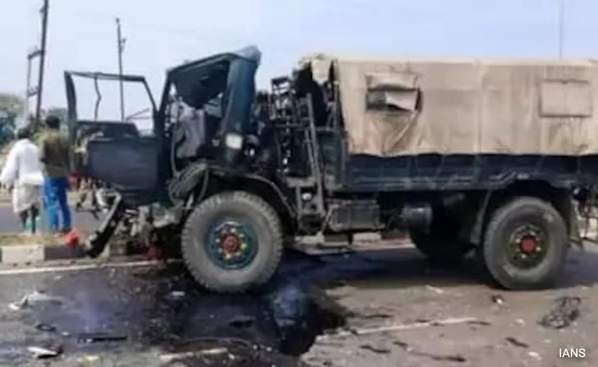 2 Dead As Military Truck Crashes Into Bus, Car After Tyre Burst In ...
