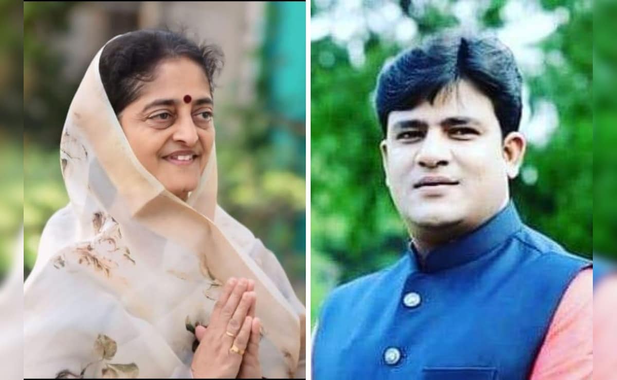 Fight between BJP rebel Karan Pawar against Smita Wagh in Jalgaon Lok Sabha